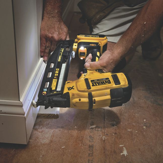 Nail Guns | Cordless Nail Gun — Screwfix EU