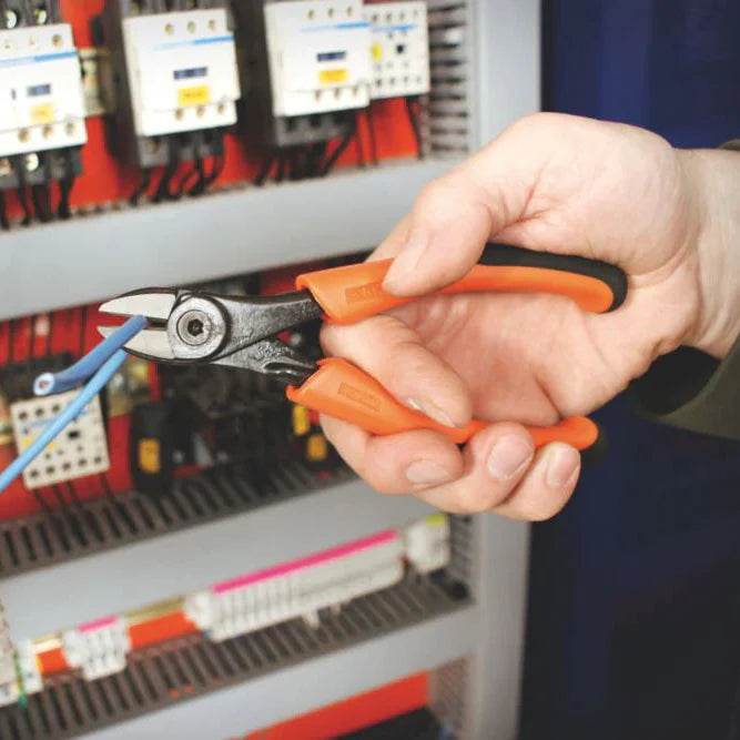 Gripping Tools | Hand Grips | Nippers — Screwfix EU