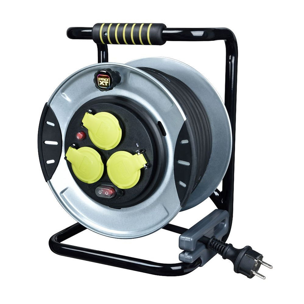 Cable Reels & Extension Cords — Screwfix EU